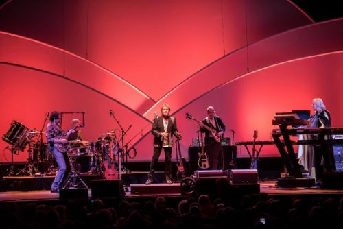 Yes Featuring ARW - Live At The Apollo (Blu Ray) - Clair et Obscur Rock ...