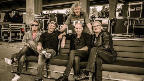 Saga - Symmetry - Clair et Obscur Rock Progressif